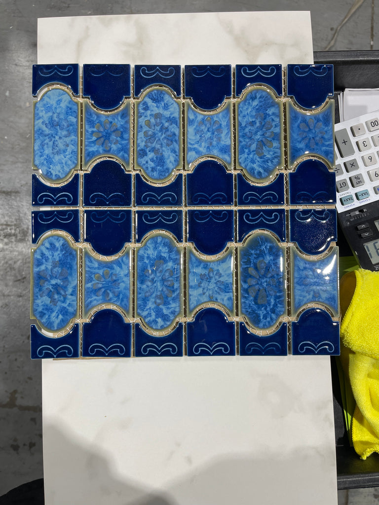 BUE-40 Caribbean Blue (379 SHEETS) – Ontario Pool Tile