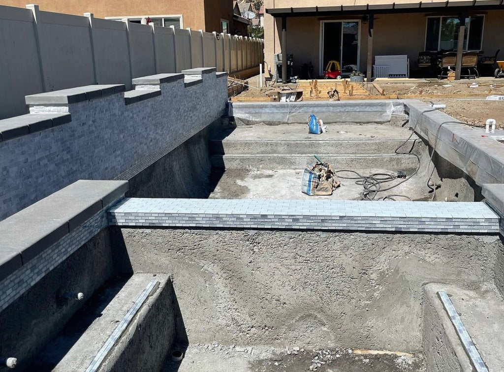 Jewels White Diamond 2x4 (Group 10) – Ontario Pool Tile